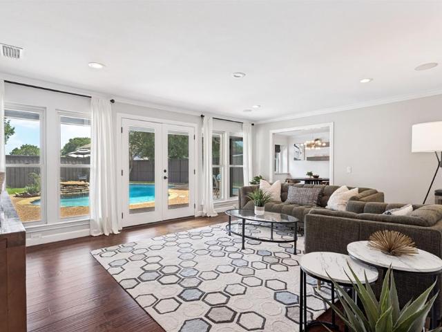 2128 Mcdaniel Circle