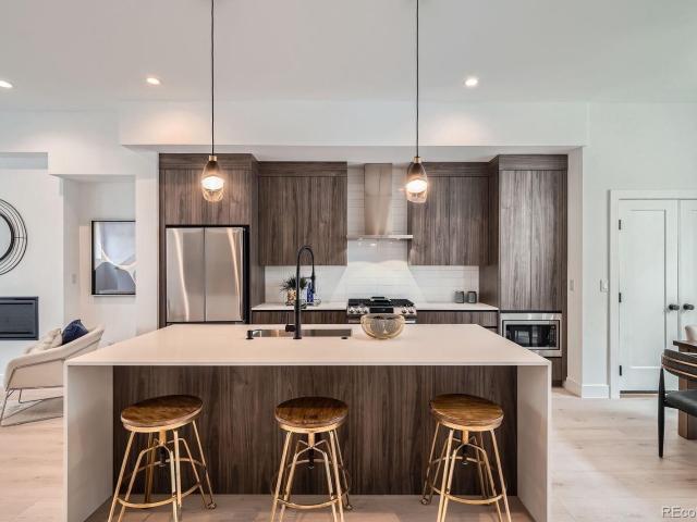 2128 Applewood Drive