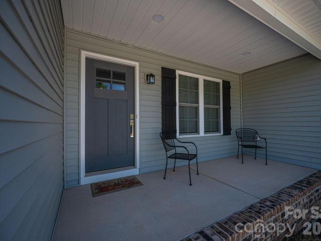 2128 Chatfield Road