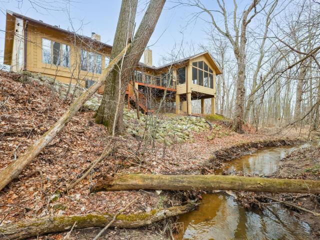2128 Hunters Ridge Ct