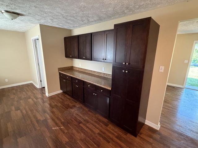 2128 Lambert Dr