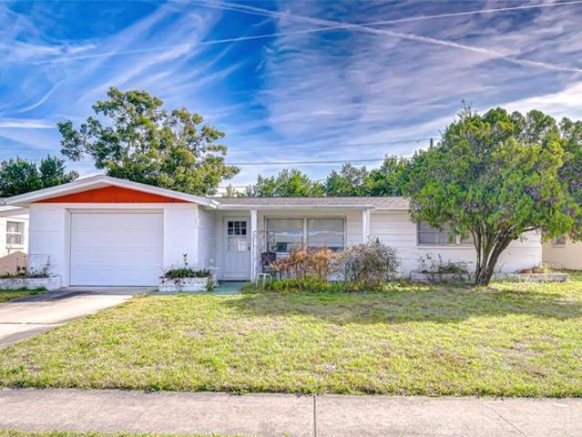 2128 Shannon Dr, Holiday, FL 34690