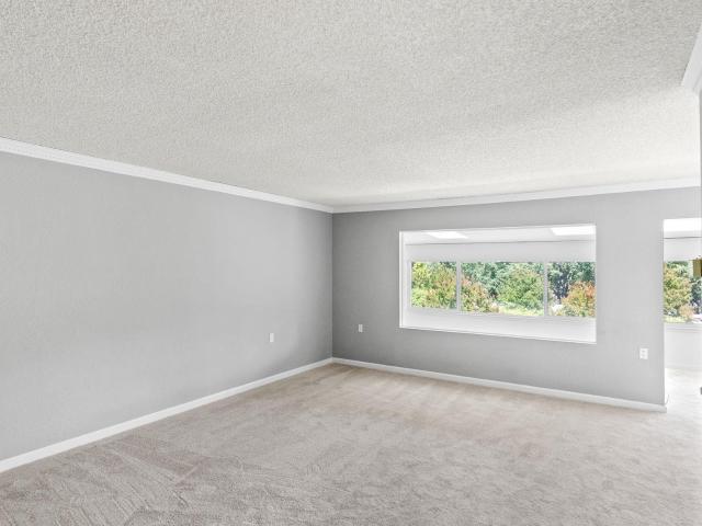2128 Tice Creek Dr 3