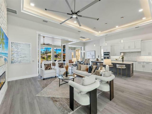 2129 Cape Coral Pkwy W, Cape Coral, FL