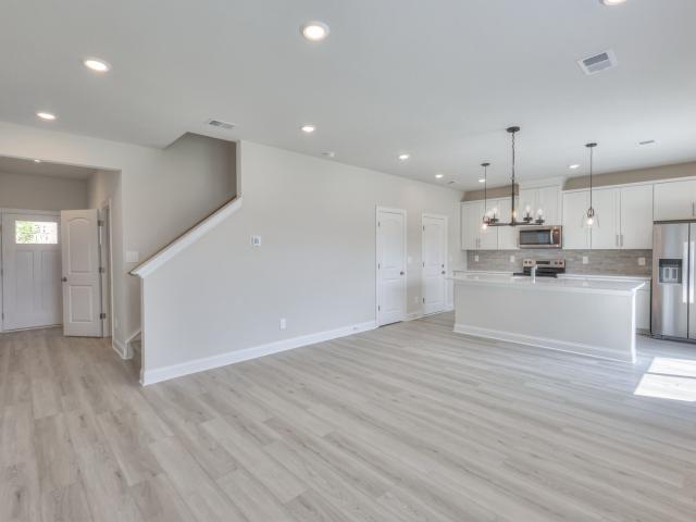 2129 Craven Pl