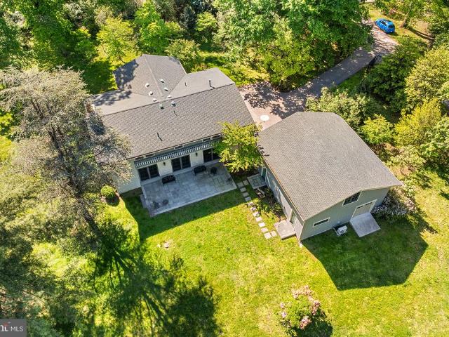 2129 Harts Lane