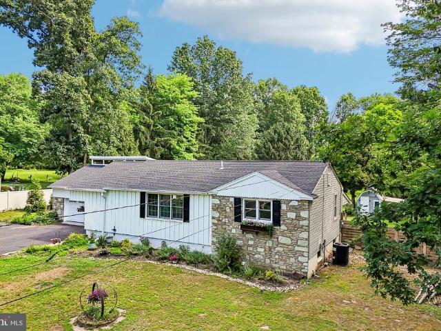 2129 Herblew Road