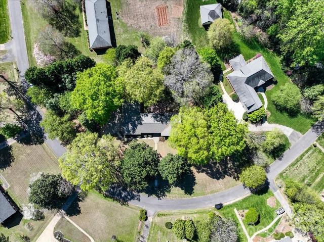 2129 James Court