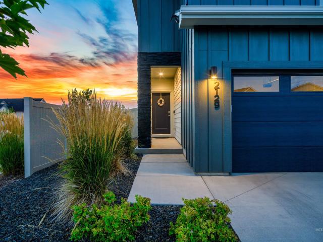 2129 S Saltbrush Way