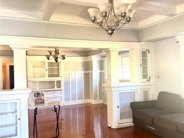 2129 W 30th