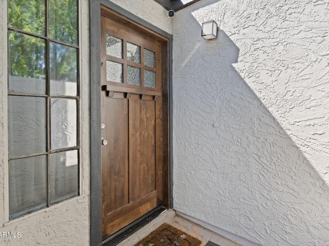 2129 W Rose Garden Lane
