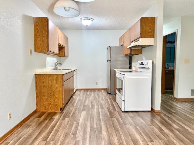2129 49th Way E