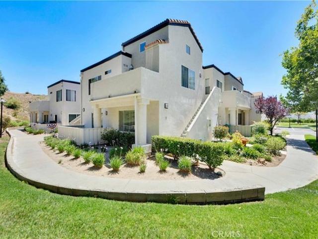21203 Trumpet Dr Unit 102, Newhall, CA 91321