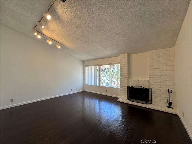 21200 Fibre Court