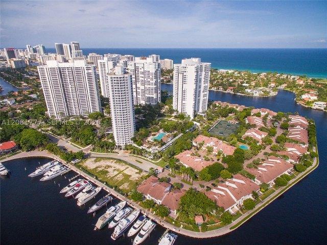 21200 NE Point Pl Unit 1404, Aventura, FL 33180