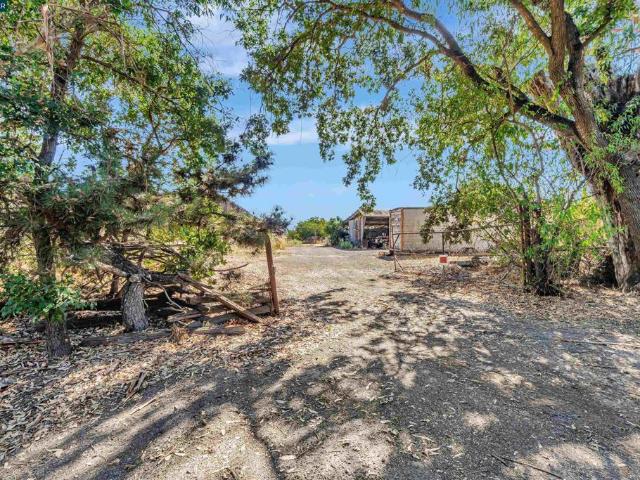 21200 Silva Road