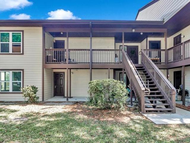 21201 Sandalwood Dr #201, Wildwood, FL 34785