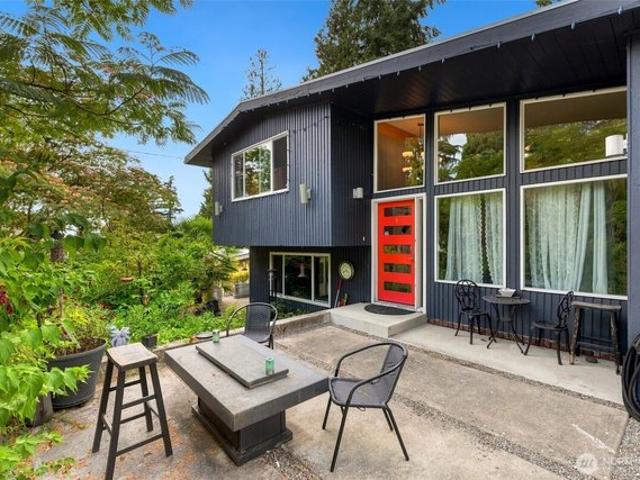 21207 S 97th Pl, Kent, WA 98031