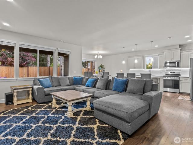 21204 th St Ct E, Bonney Lake, WA 98391 | MLS #2516
