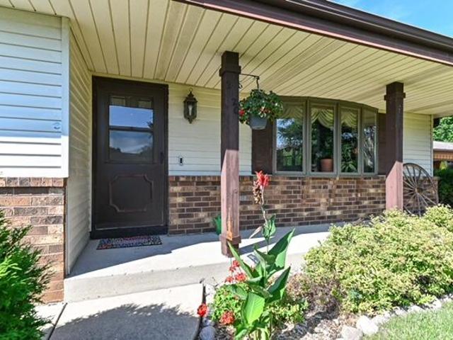 2120 Autumn Dr