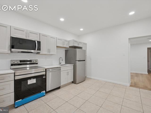 2120 Christian St 1, Philadelphia, PA