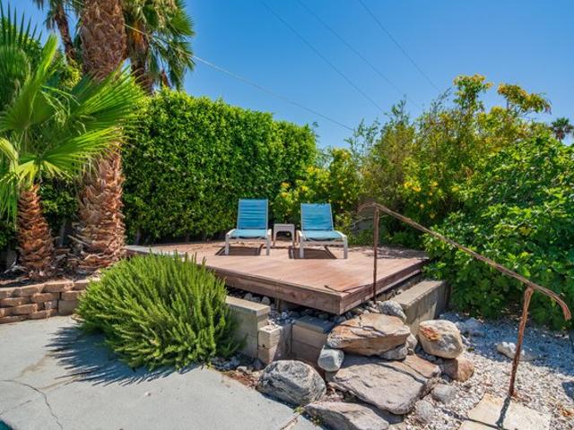 2120 E Del Lago Rd, Palm Springs, CA 92262