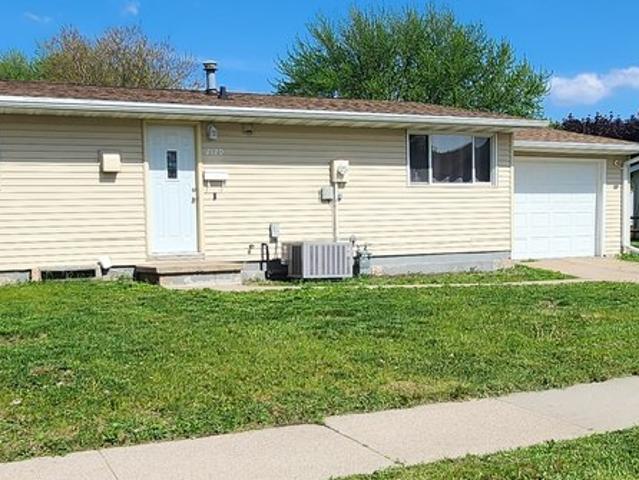 2120 Grove St, Oshkosh, WI 54901