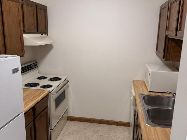 2120 Valleyhigh Drive NW # C206