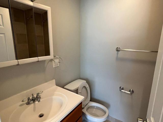 2120 W Arthur 2 Bedroom Apartment for Rent at 2120 W Arthur Ave, Chicago, IL 60645 West Ridge