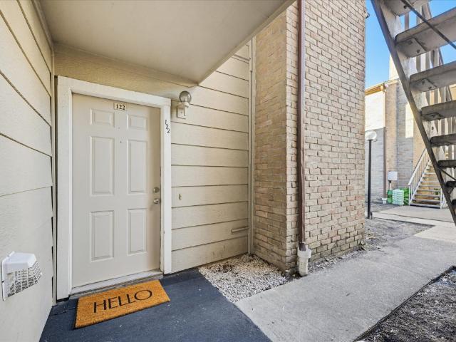 2120 Wilcrest Dr, Unit 122, Houston, TX 77077 | MLS #95810 | Compass