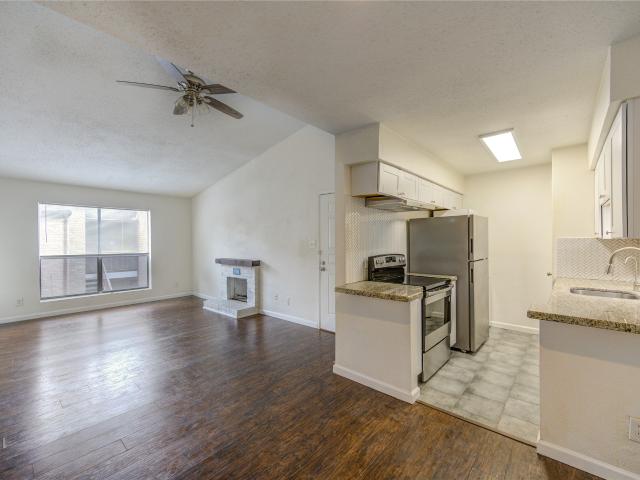 2120 Wilcrest Dr, Unit 226, Houston, TX 77077 | MLS #46376