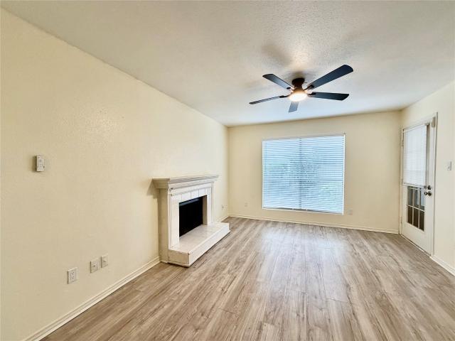 2120 Wilcrest Drive 121