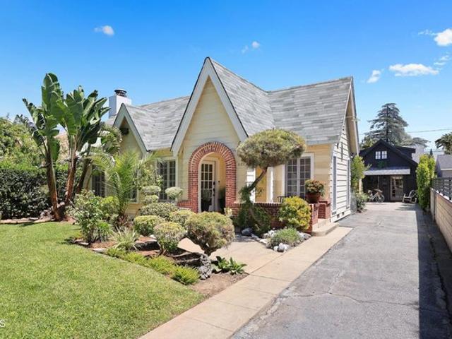 2120 2 Navarro Ave, Altadena, CA 91001