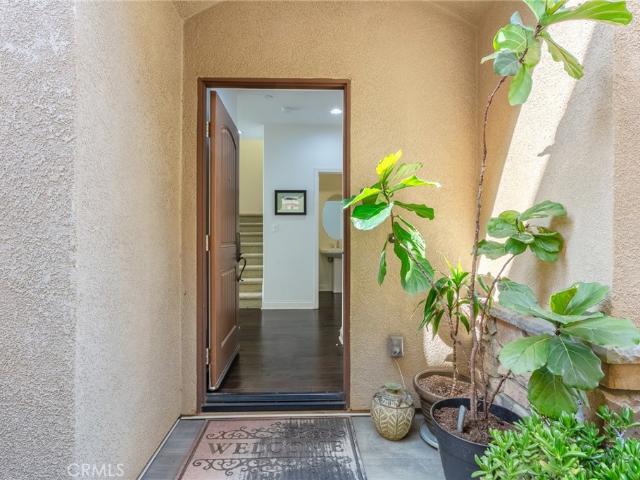 21212 Ingomar Ct, Canoga Park, CA 91304 | Compass