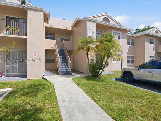 2121 NW 96th Ter Unit 14D, Pembroke Pines, FL 33024