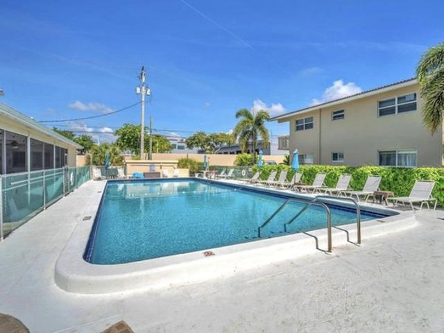 2121 NE 42nd Ct Unit 202C, Lighthouse Point, FL 33064