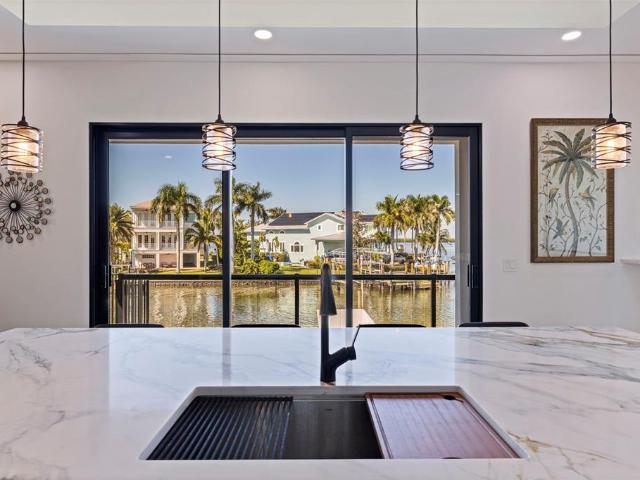2121 Bayou Grande Blvd NE, St. Petersburg, FL 33703 | MLS #U8253