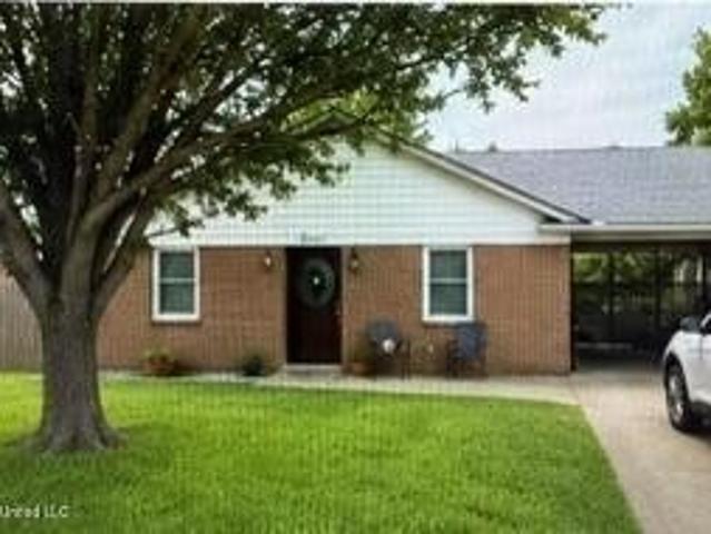 2121 Cardinal Ln, Clarksdale, MS 38614