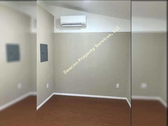 2121 Coal Pl Se 1 Bedroom Apartment for Rent at 2121 Coal Pl Se, Albuquerque, NM 87106 Silver Hill