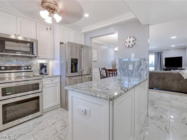 2121 Collier Ave Unit 412, Fort Myers, FL 33901