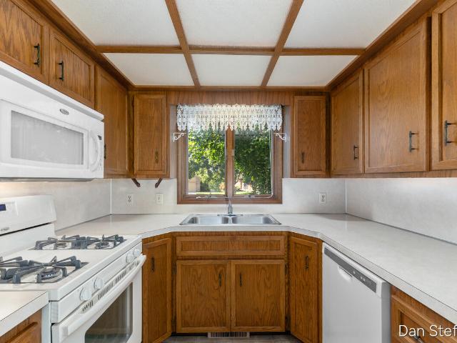 2121 Dewberry Drive