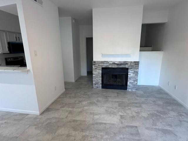 2121 El Paseo Street 2202