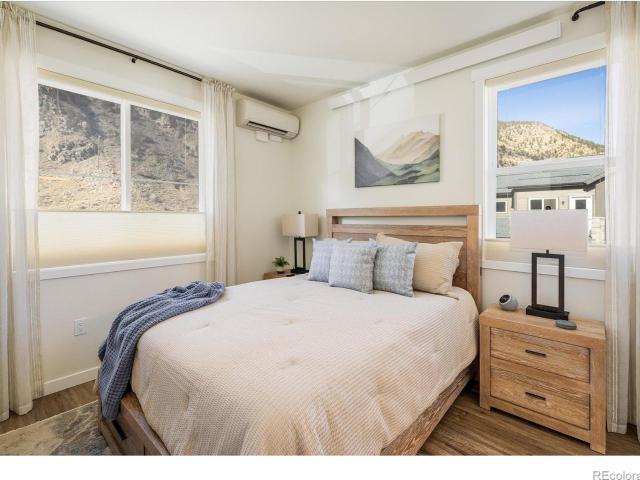2121 Hummingbird Way # 201
