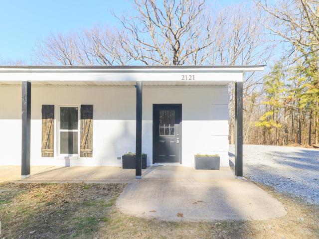 2121 Highway 349