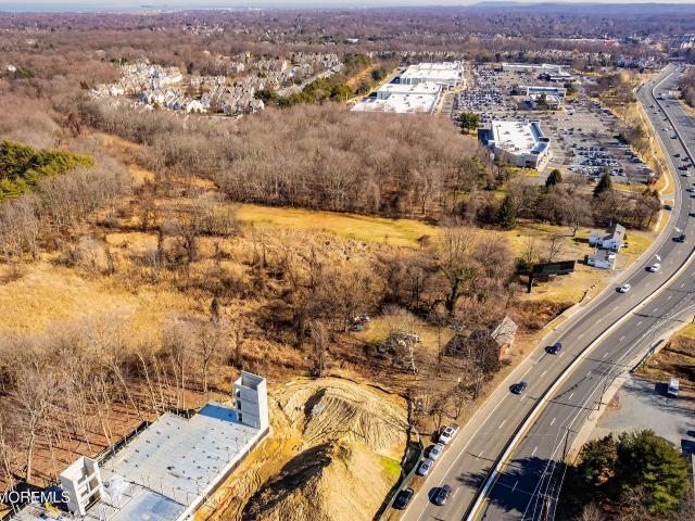 2121 Highway 35
