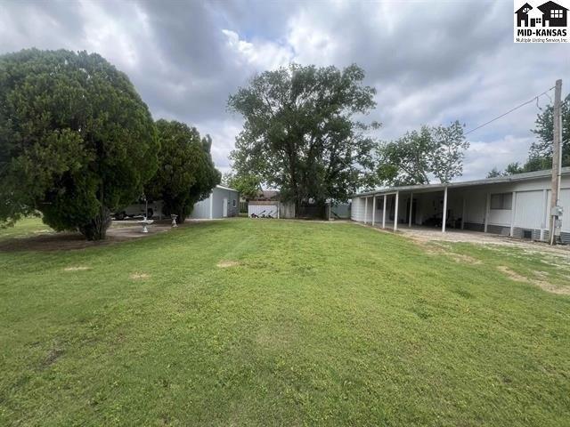 2121 Kruse Dr, Marion, KS 66861
