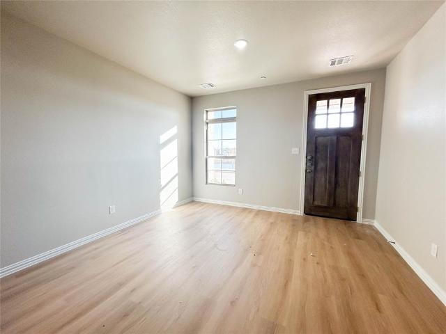2121 Luna Drive