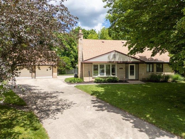 2121 Lakewood Dr, Kalamazoo, MI 49048