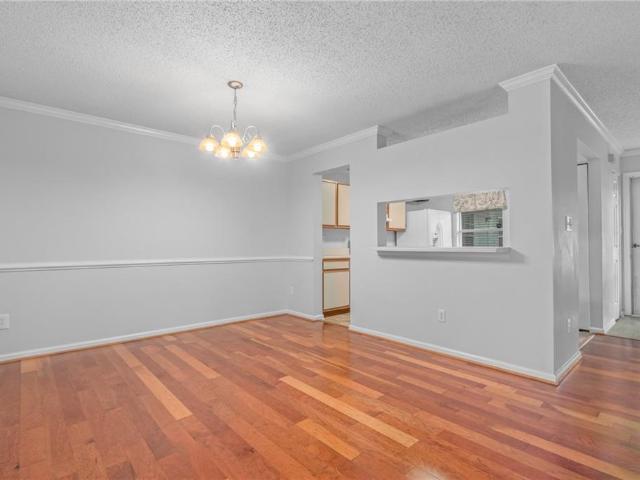2121 Refuge CT