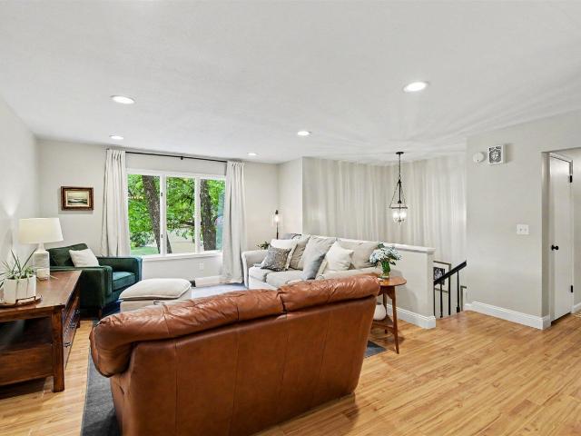 2121 Timberview Drive